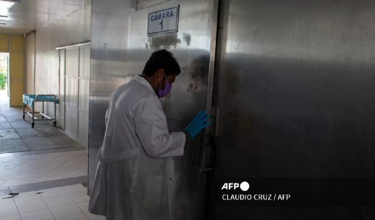 Alerta en México por colapso de las morgues